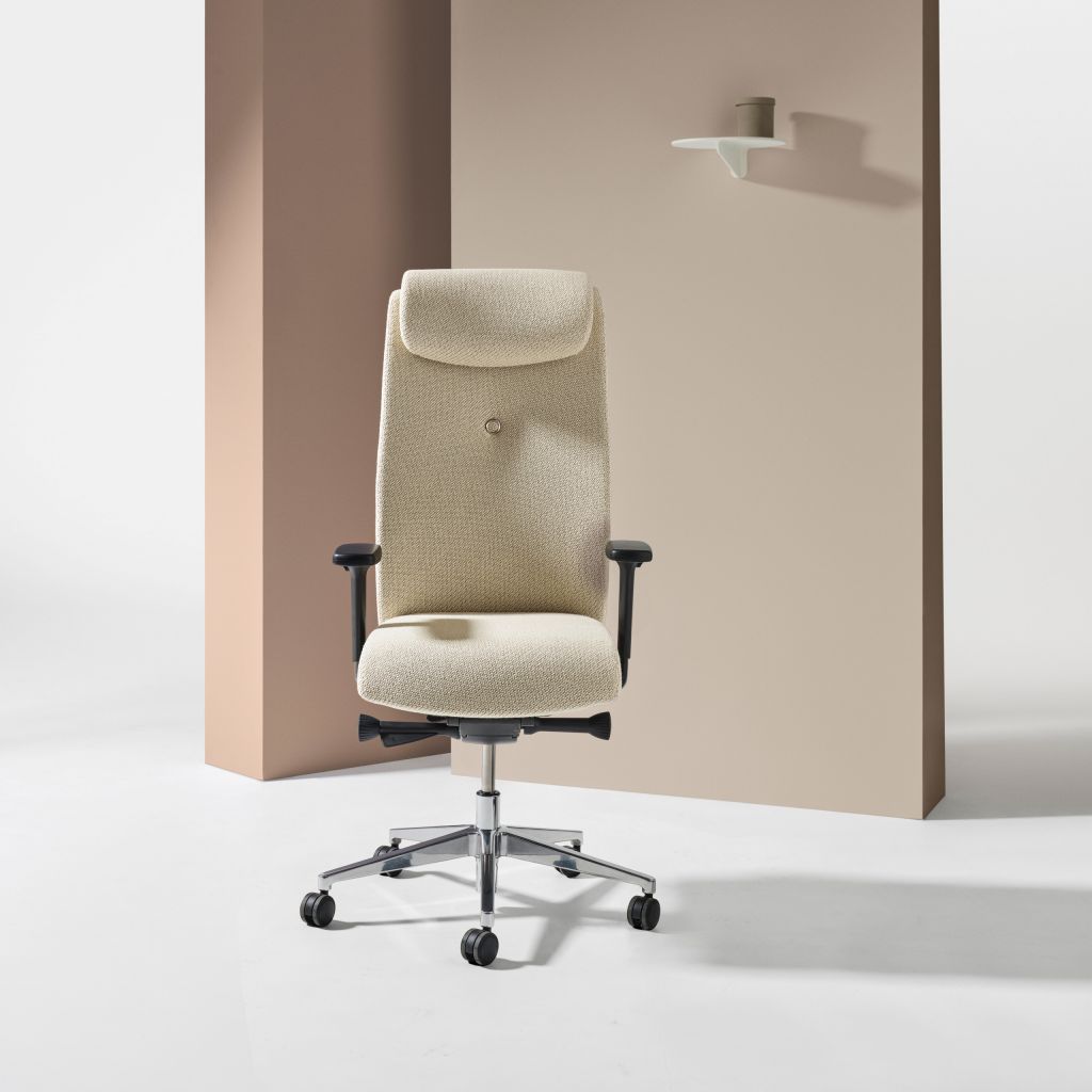 Office Chairs In An Intuitive And Stylish Design From Savo